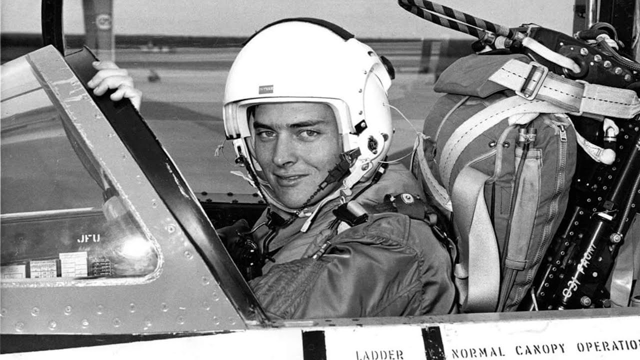 Vietnam War veteran John Thynne recalls his first days in the RAAF