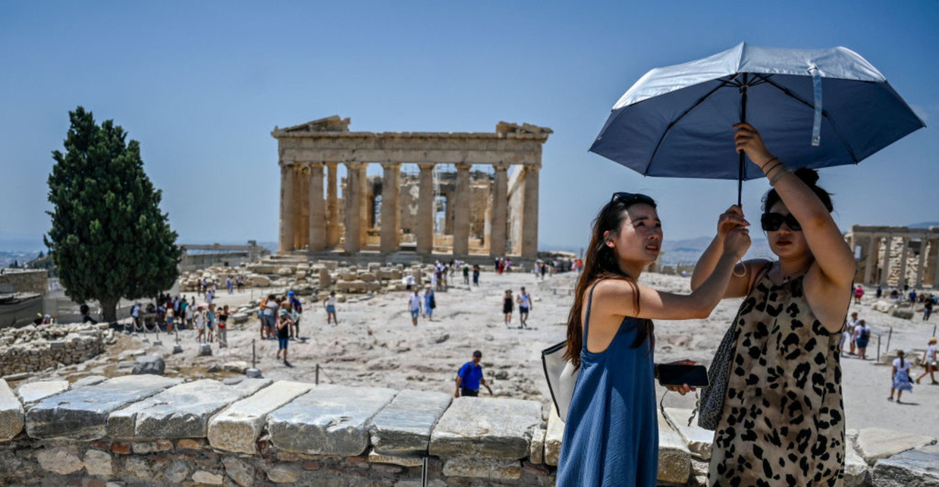 Athens’ Acropolis shut down due to heat wave