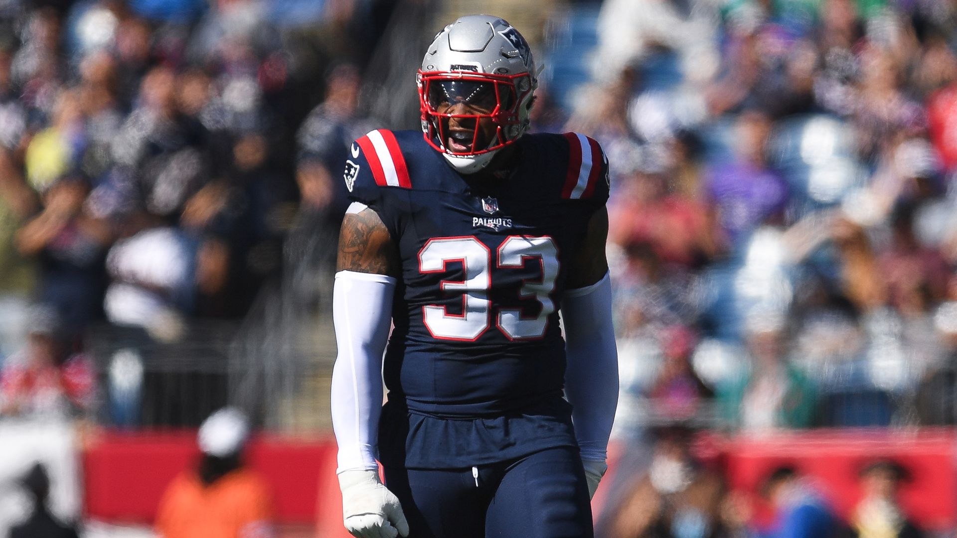 Patriots player profile: Anfernee Jennings is the old guard on the edge