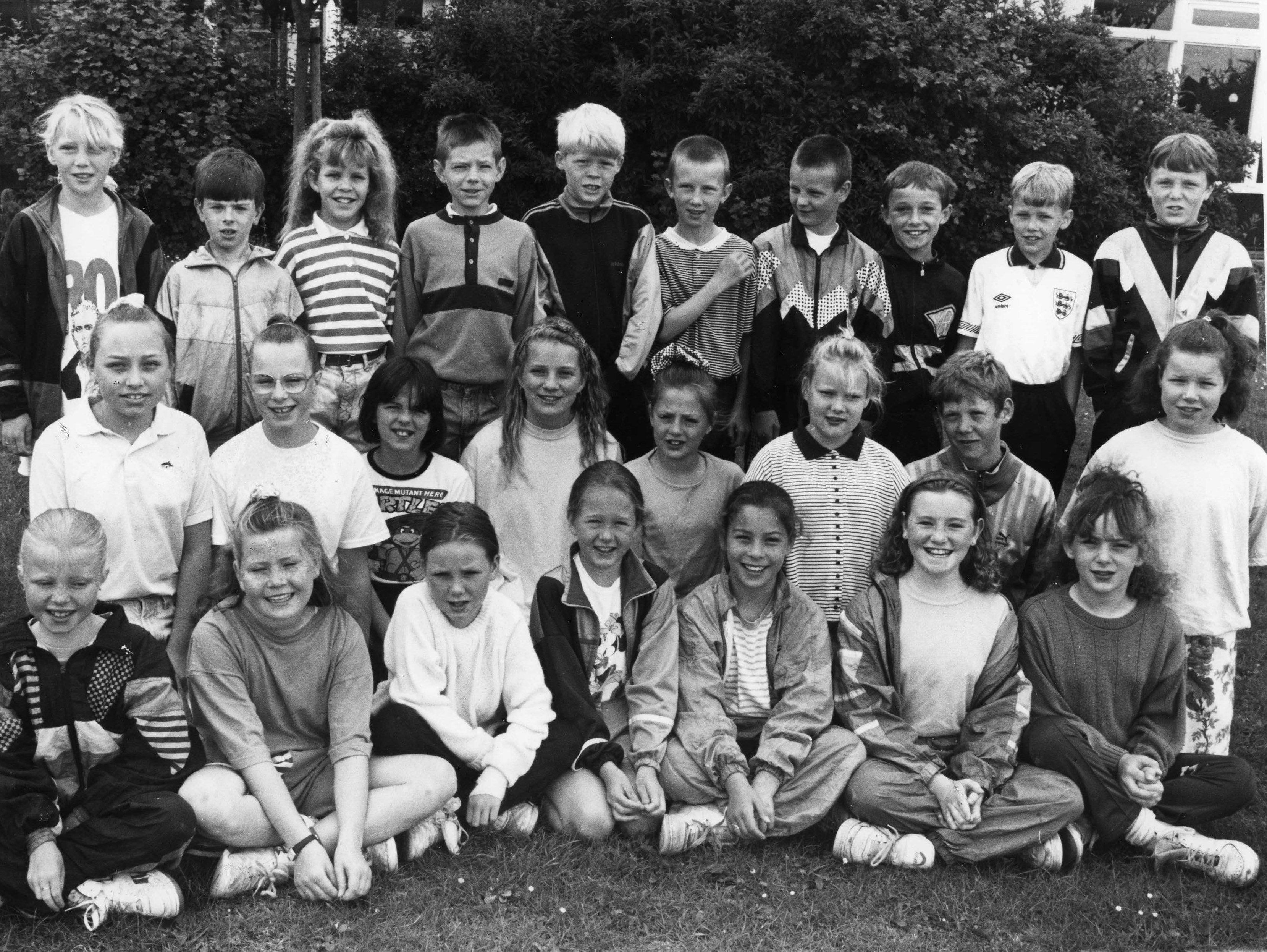 South Tyneside Retro: 13 things you did at school before the Summer ...