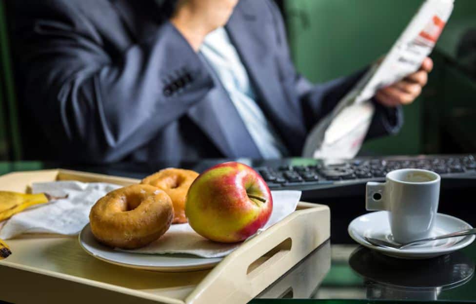 10 Quick And Easy Vegetarian Breakfast Ideas For Office-Goers You’ll ...