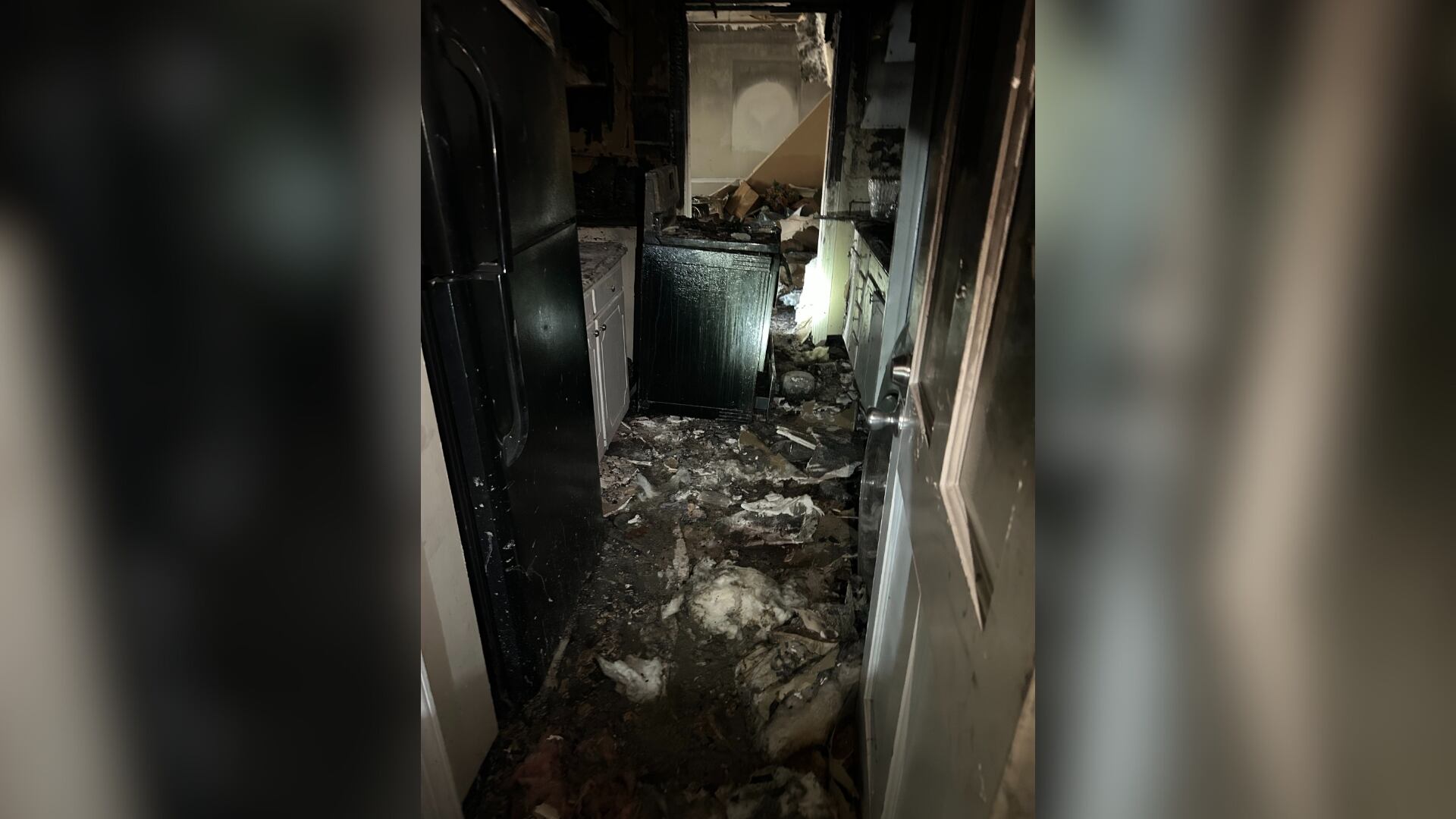 Kitchen fire at DeKalb County apartment displaces families, officials say