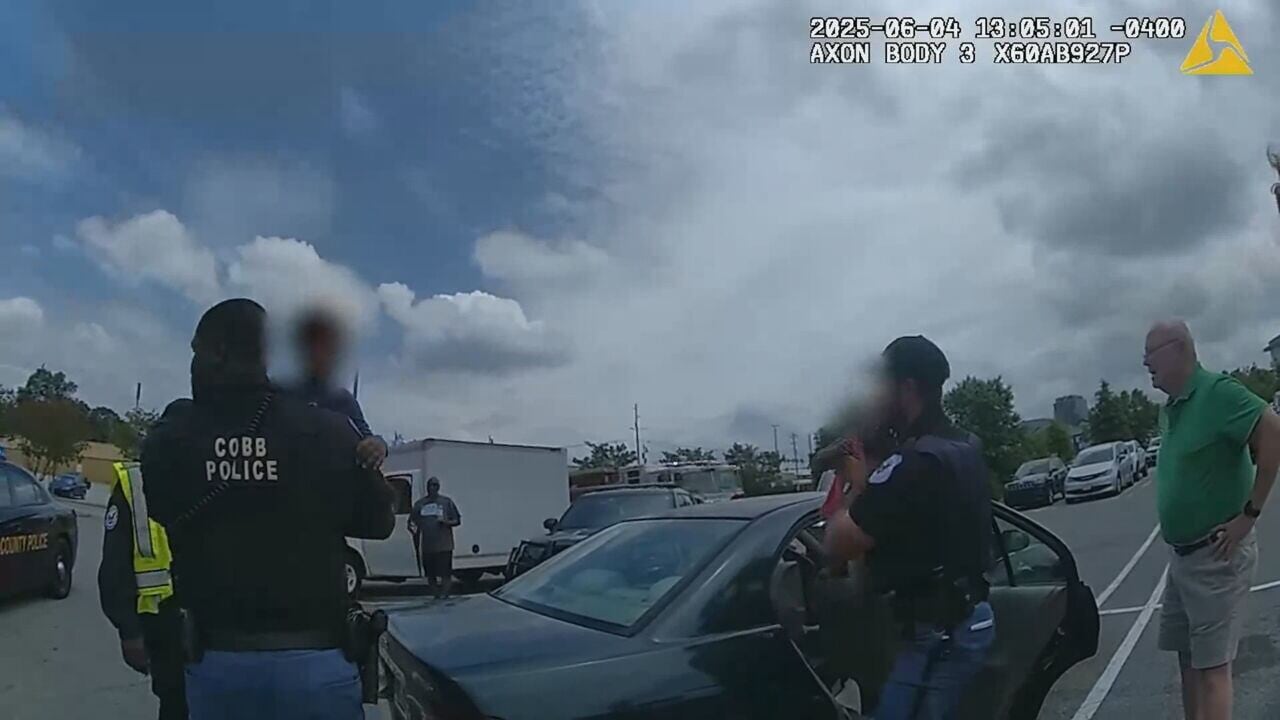 Police release body cam video of 2 children being rescued from hot car ...
