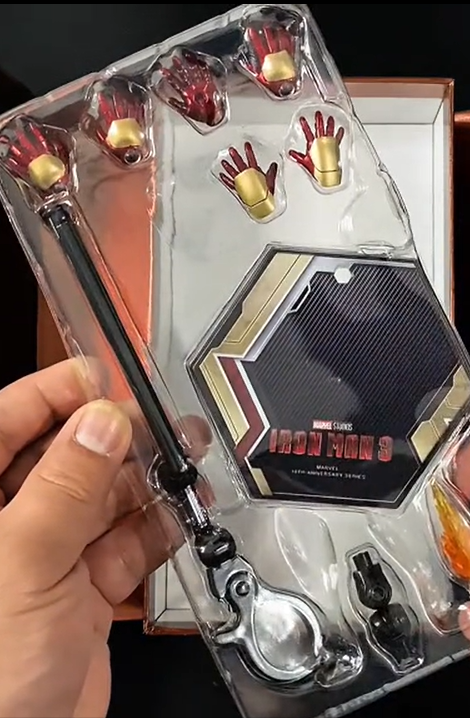 Unboxing Iron Man Mark 42 — ZD Toys 1:10 Luminous Action Figure (Part 3)