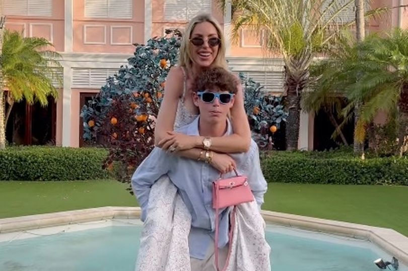 Bret Baier's wife Amy flaunts trim figure in playful clip with son to ...