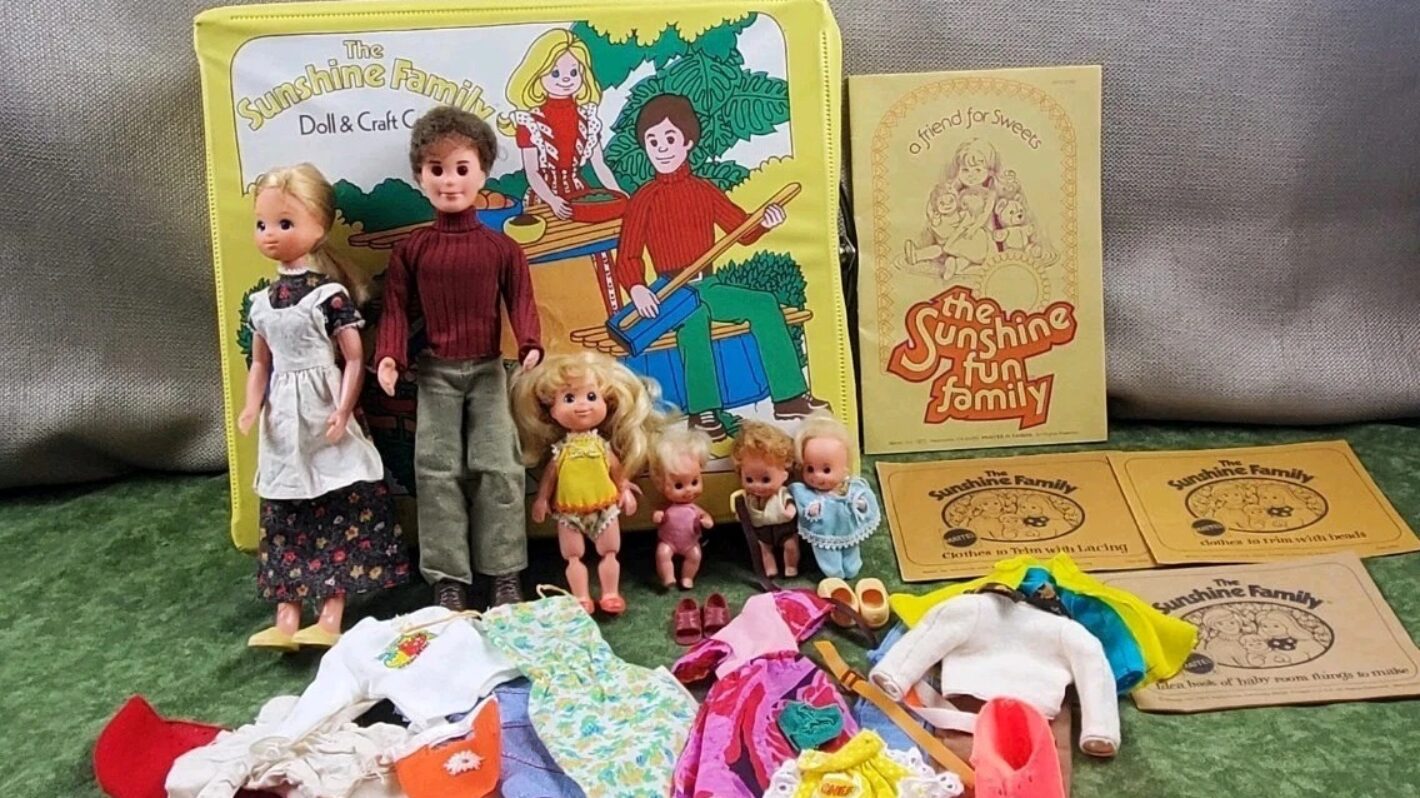 Do You Remember the Sunshine Family — The Forgotten 1970s Dolls That ...