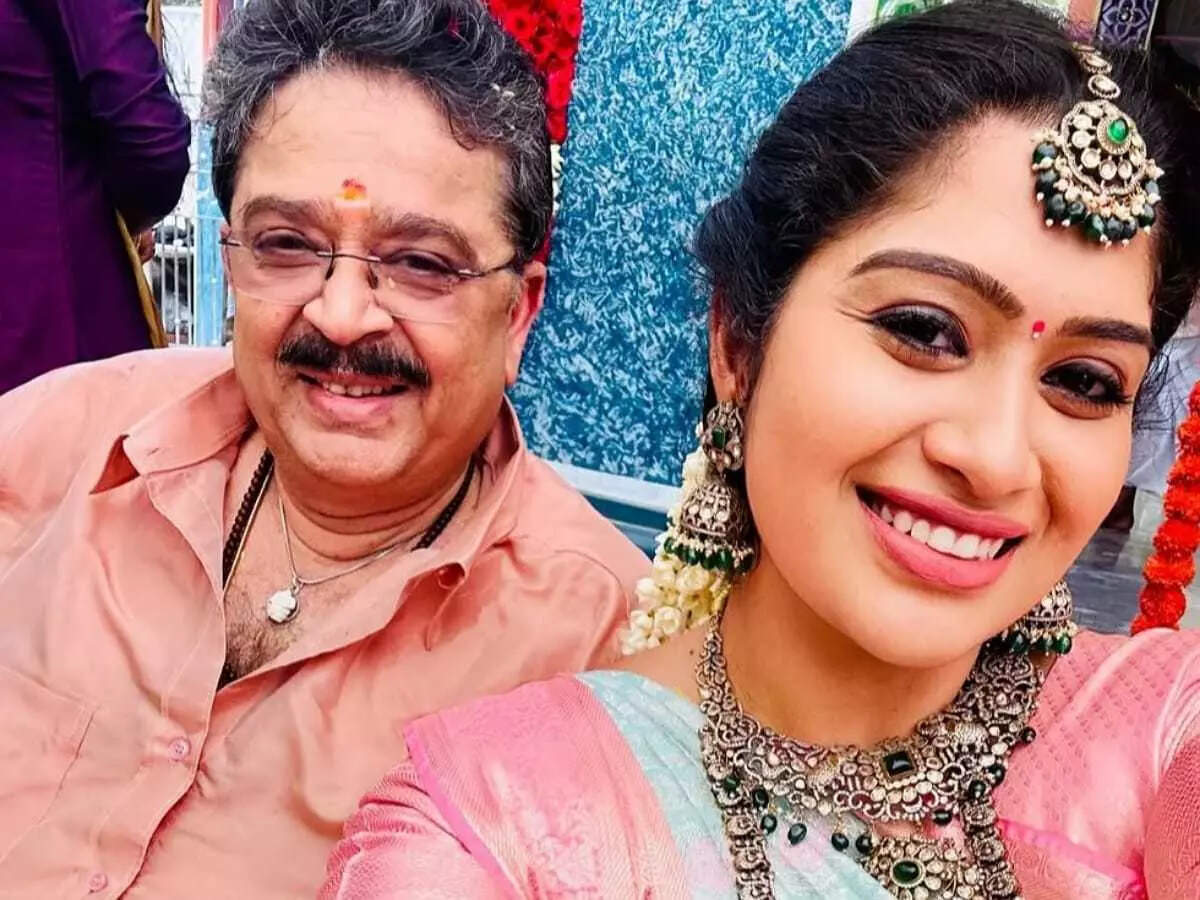 Did you know Meenakshi Sundaram actor S. Ve. Shekher shared the screen ...