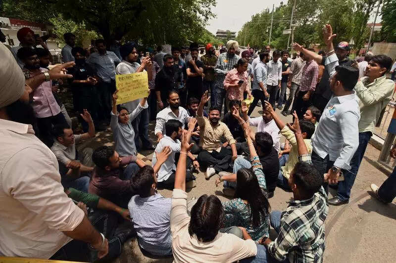HC seeks PU’s response on no-protest undertaking