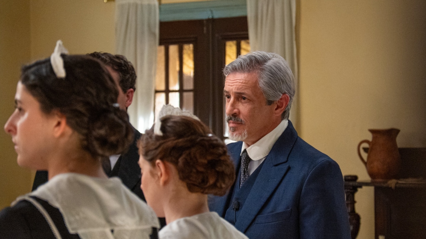 Quién es el nuevo mayordomo jefe de 'La Promesa': Fernando Coronado ...