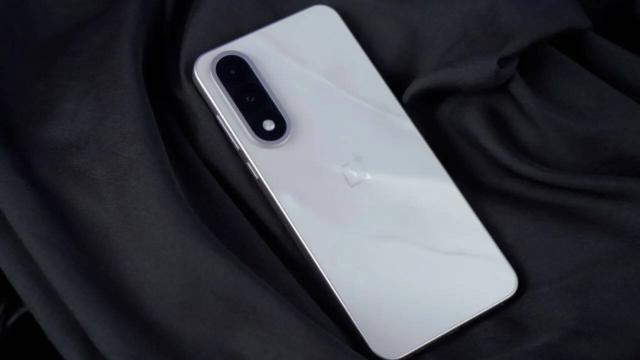 OnePlus Nord 5, Nord CE 5 Launched: Price In India, Design, Camera ...