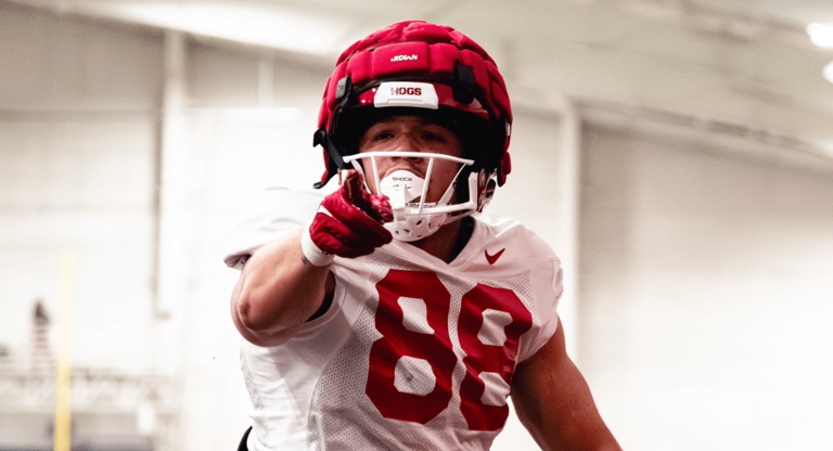 Three looming questions about Arkansas football in 2025: Tight Ends