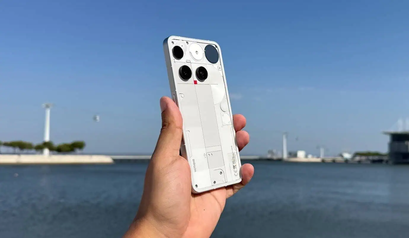 Smartphones. Piores ou 30% mais caros. Escolhes o quê?