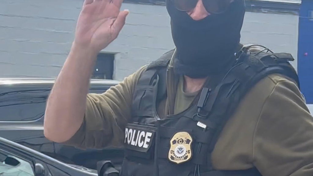 ICE agents wouldn't be allowed to wear masks in Massachusetts in ...
