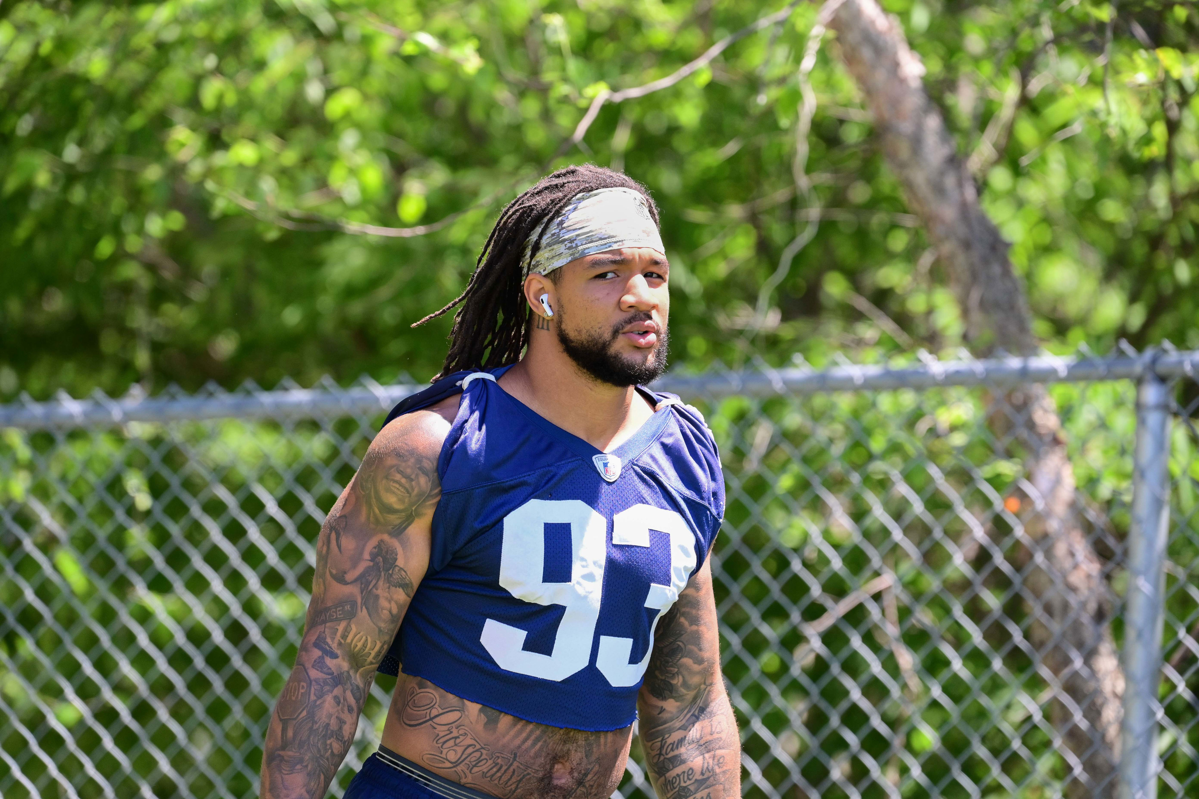 3 Patriots free agents still remain unsigned by a team