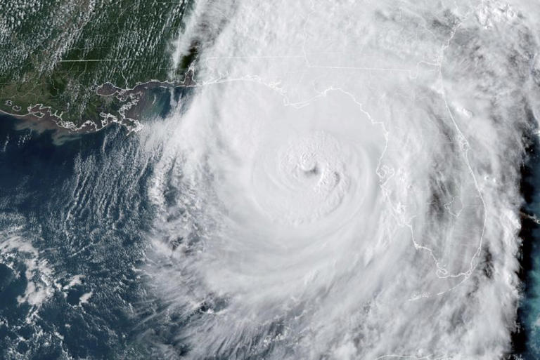 LIVE: Can AI help create more accurate hurricane forecasts? | Tracking ...
