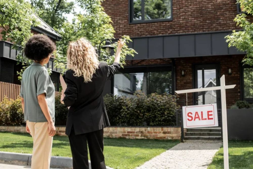 15 Things Buyers Notice in the First 30 Seconds