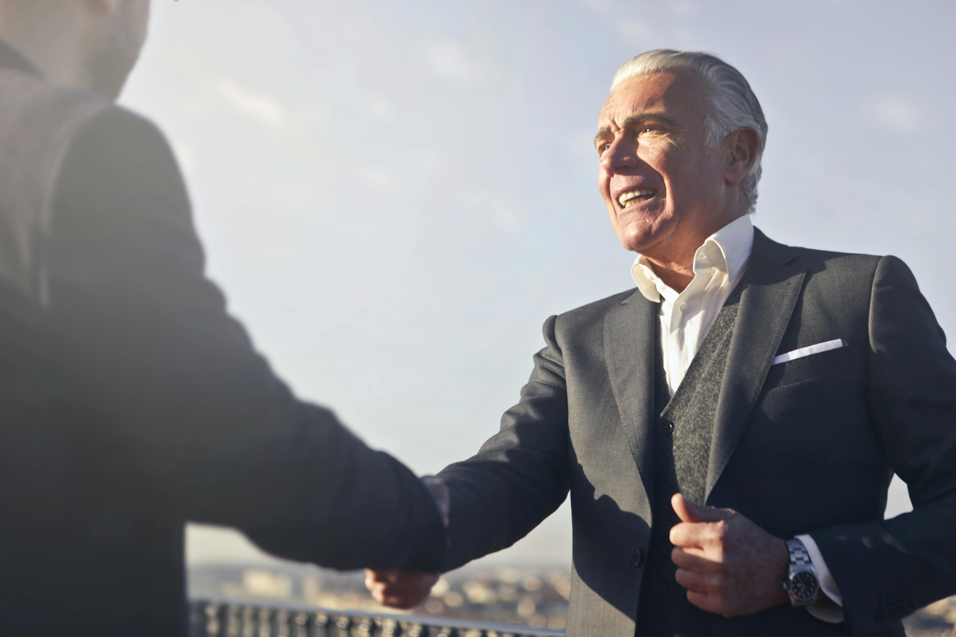 20 Powerful Behaviors That Instantly Command Respect from Others