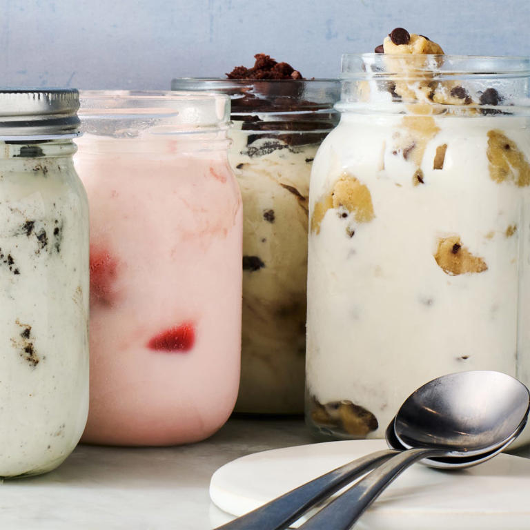 My mason jar ice cream recipe is easy, affordable & only takes 5 minutes