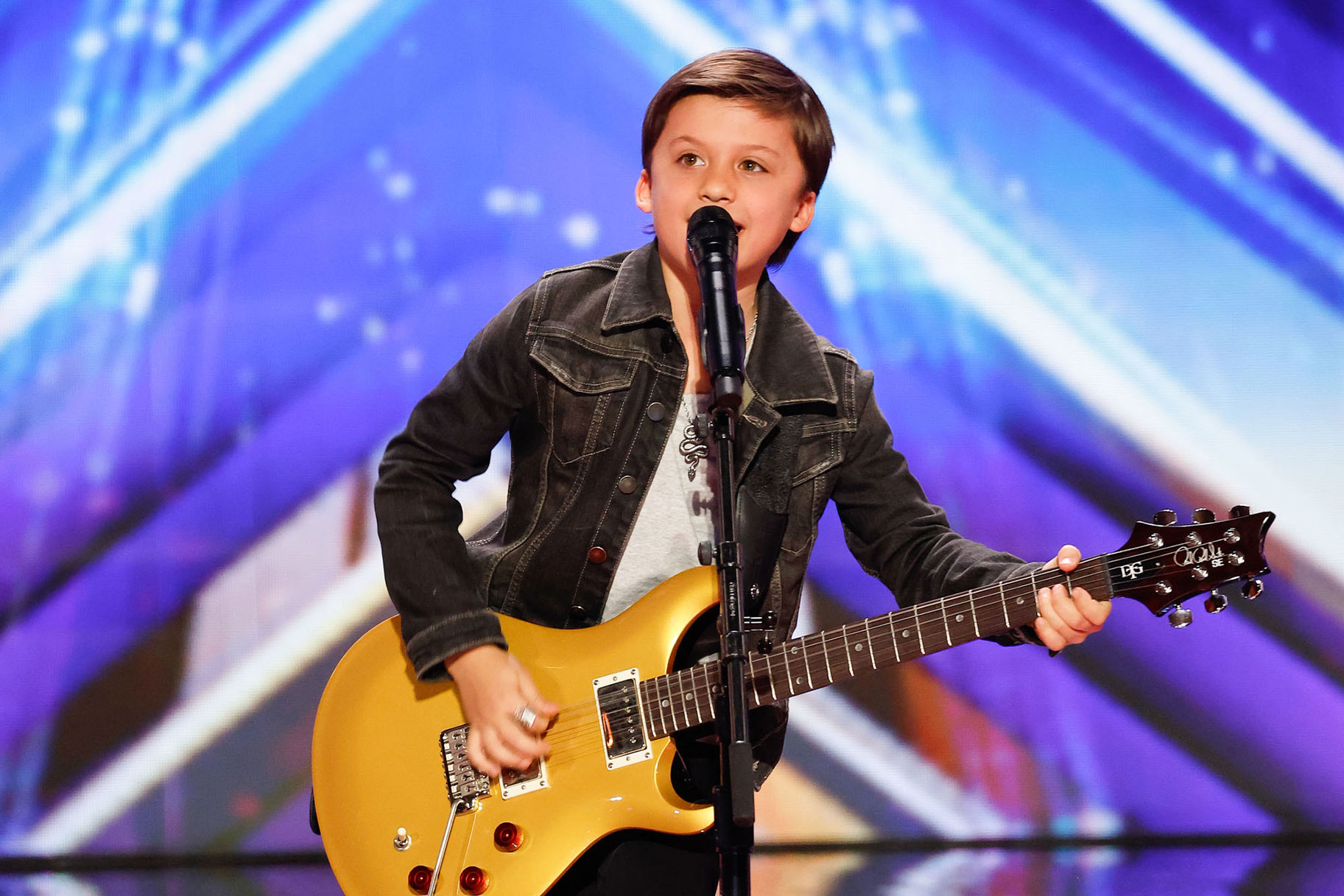 10-Year-Old Prodigy Bay Melnick Virgolino Plays Guitar Like a Rockstar ...