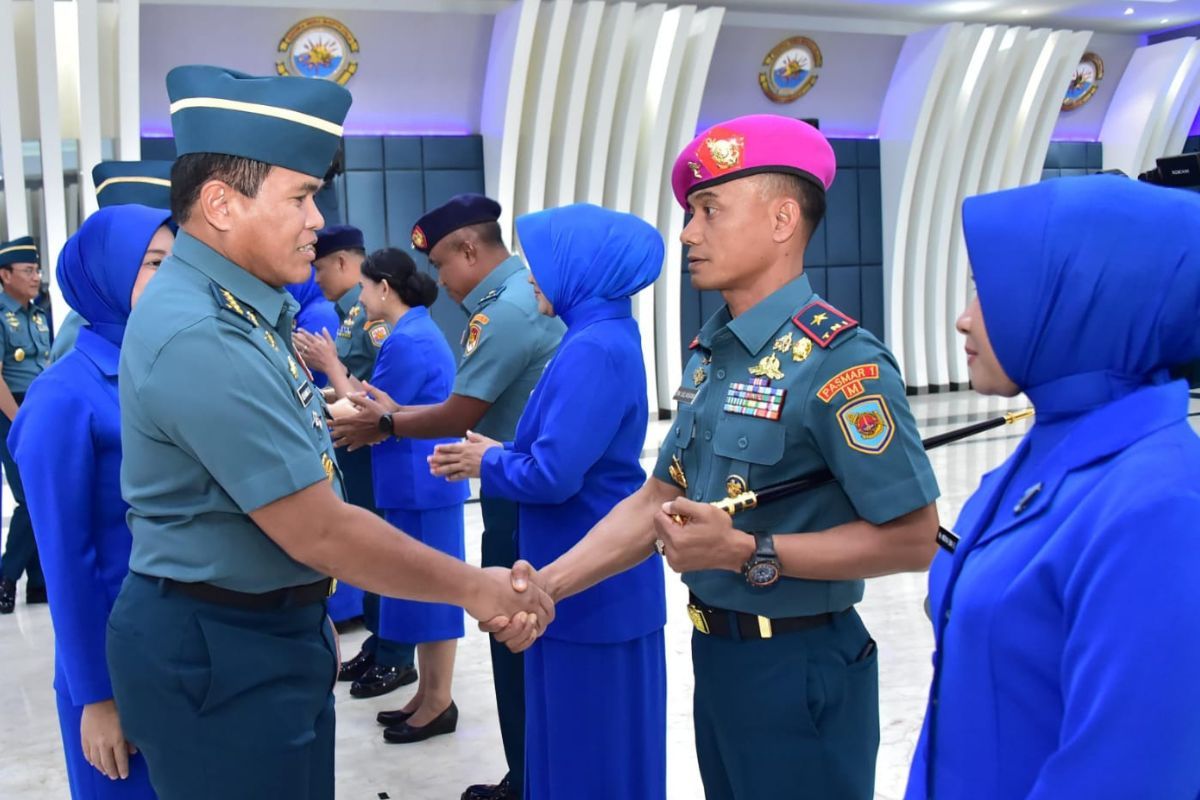 Danpasmar 1 Ena Sulaksana Resmi Sandang Pangkat Brigadir Jenderal TNI ...