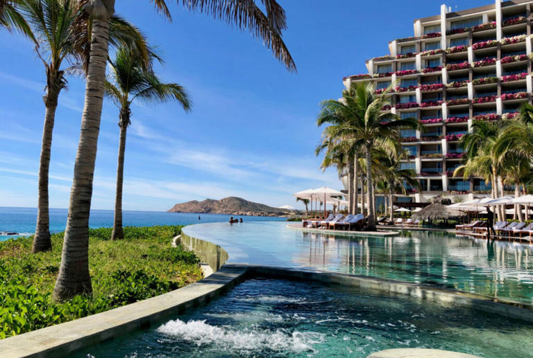 Only 8 Resorts in Los Cabos Are Considered ‘The Pinnacle of Luxury ...