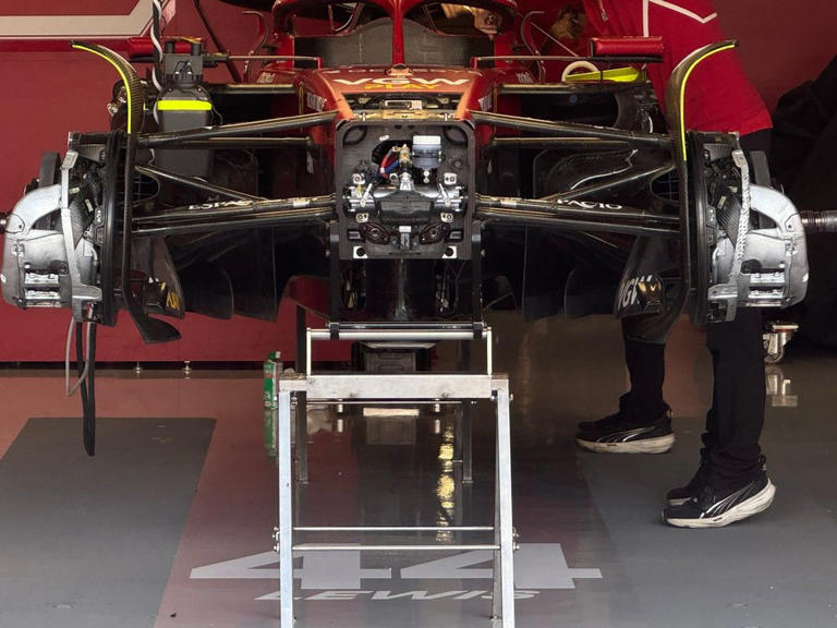 ¿Ferrari copia a McLaren en el brazo de dirección del F1 2026?