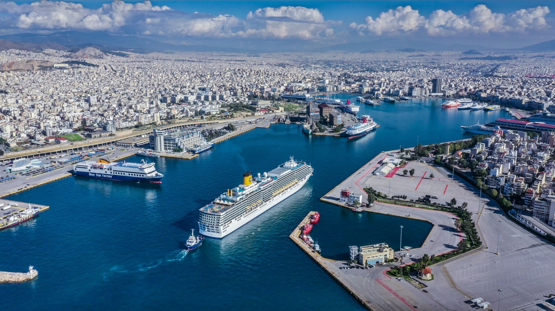 Με δυναμική εκκίνηση η κρουαζιέρα το 2026 στο λιμάνι του Πειραιά