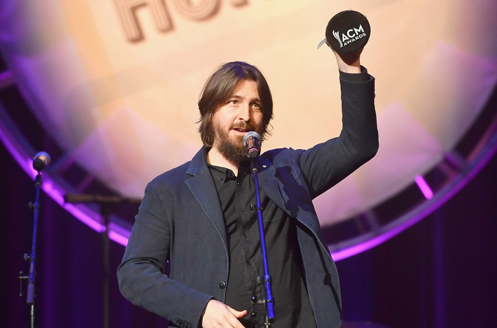 2025 ACM Honors to Fete Dave Cobb, Brent Mason, Jenee Fleenor & More ...