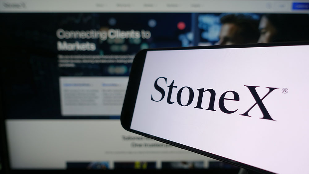Brokerage Firm StoneX Poised To Hit New Buy Point Amid 44% Advance