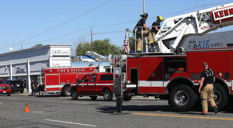 Fire at 70-year-old downtown Kennewick business snarls Columbia Drive ...