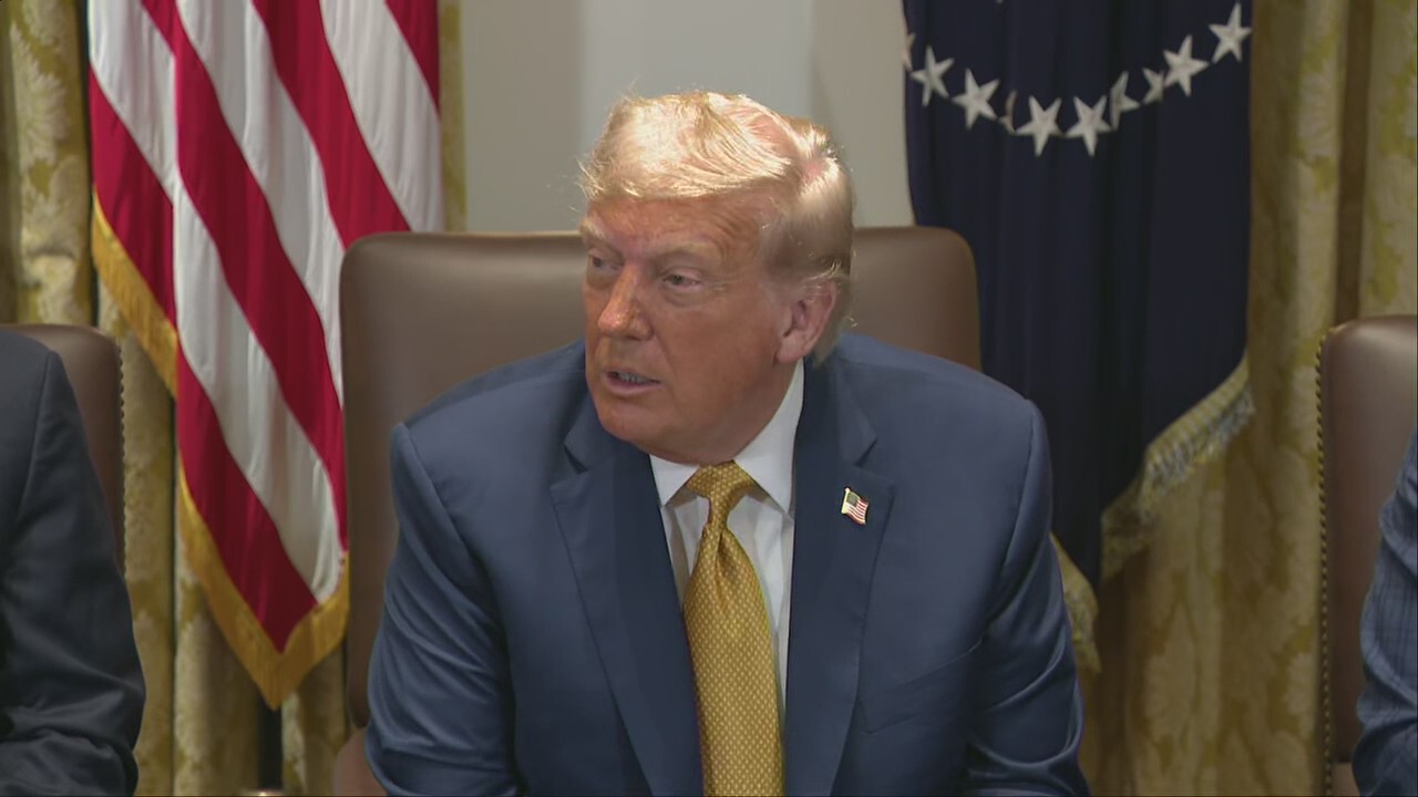 Pres Trump Dismisses Jeffrey Epstein Memo Question