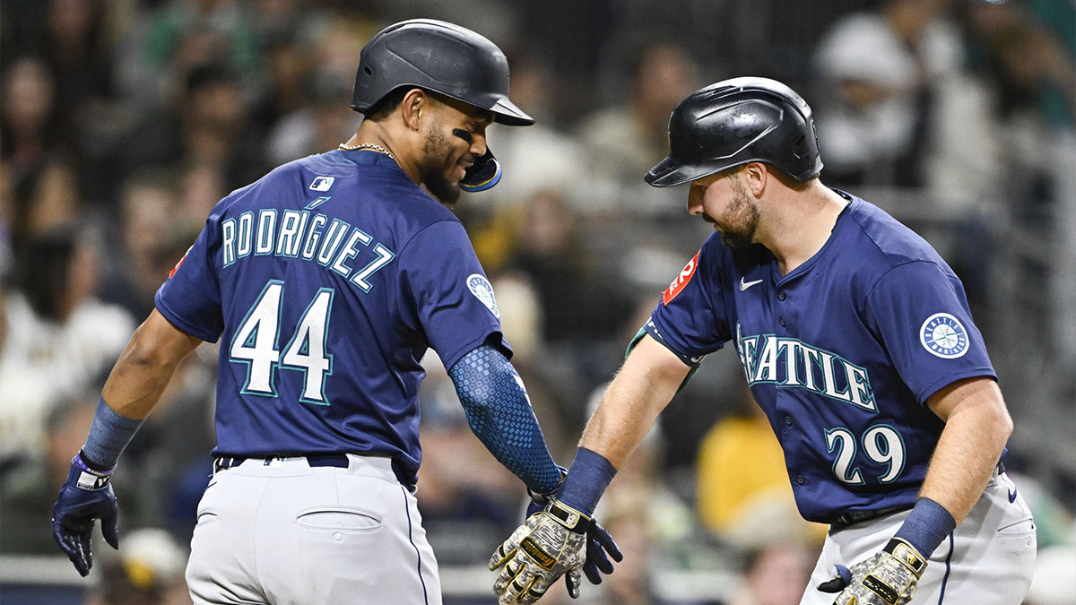 Mariners’ Dan Wilson shares emotional All-Star moment with 3 key players