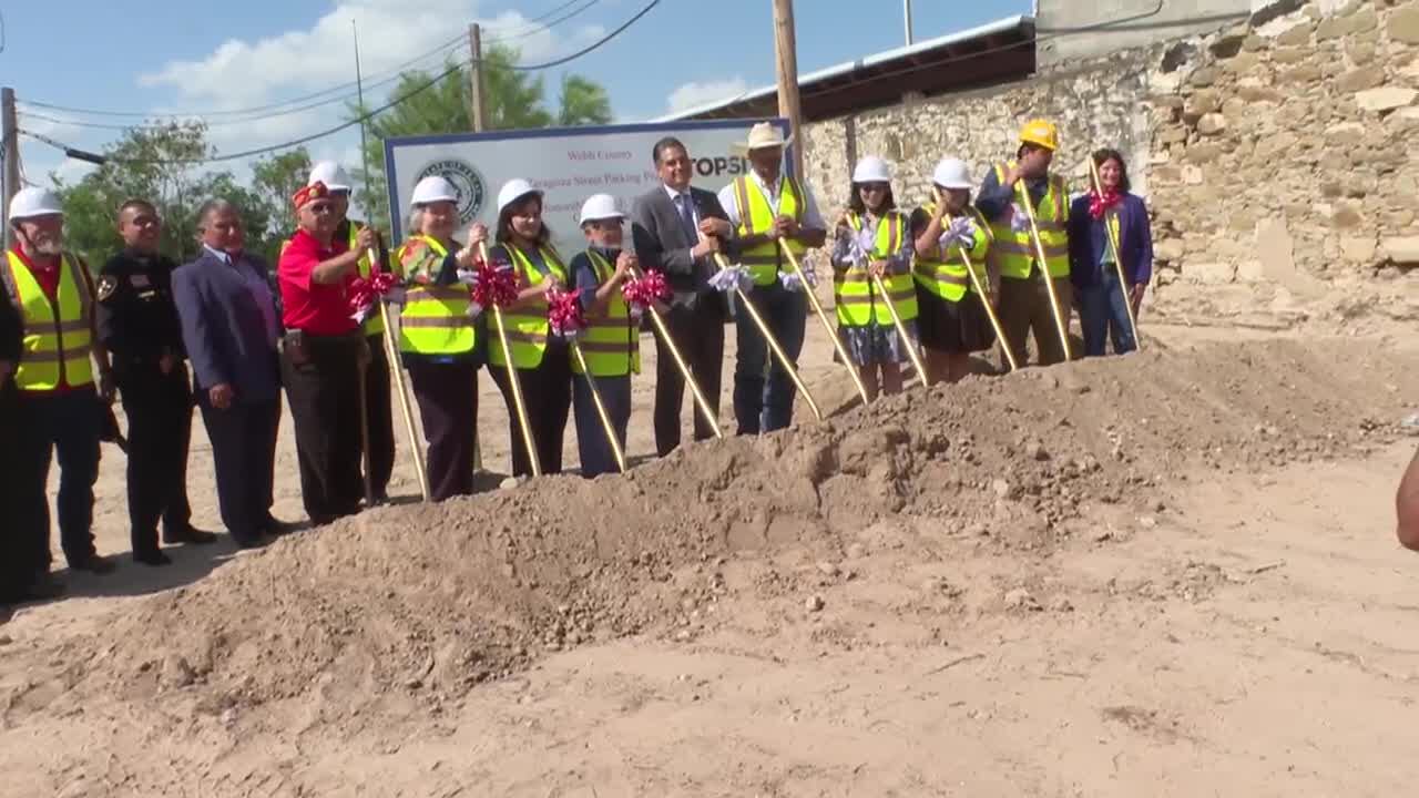 Construction begins for new parking lot in Downtown Laredo