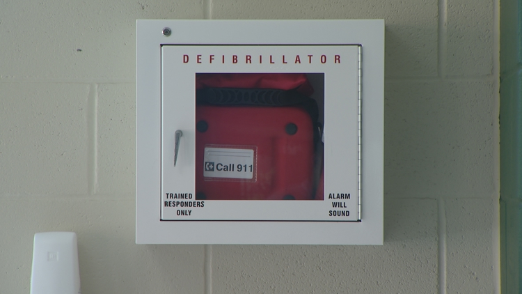 Bill would repeal school AED requirements; reverse 2025 law