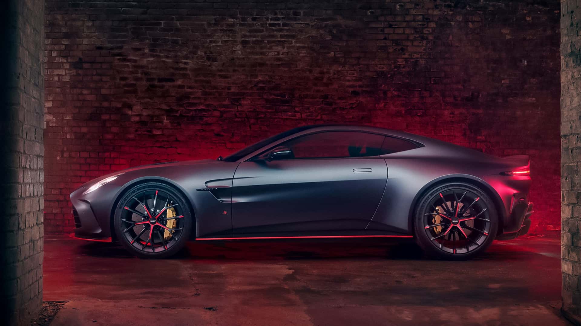 Aston Martin Vantage S 2025: un deportivo más potente, con 680 CV