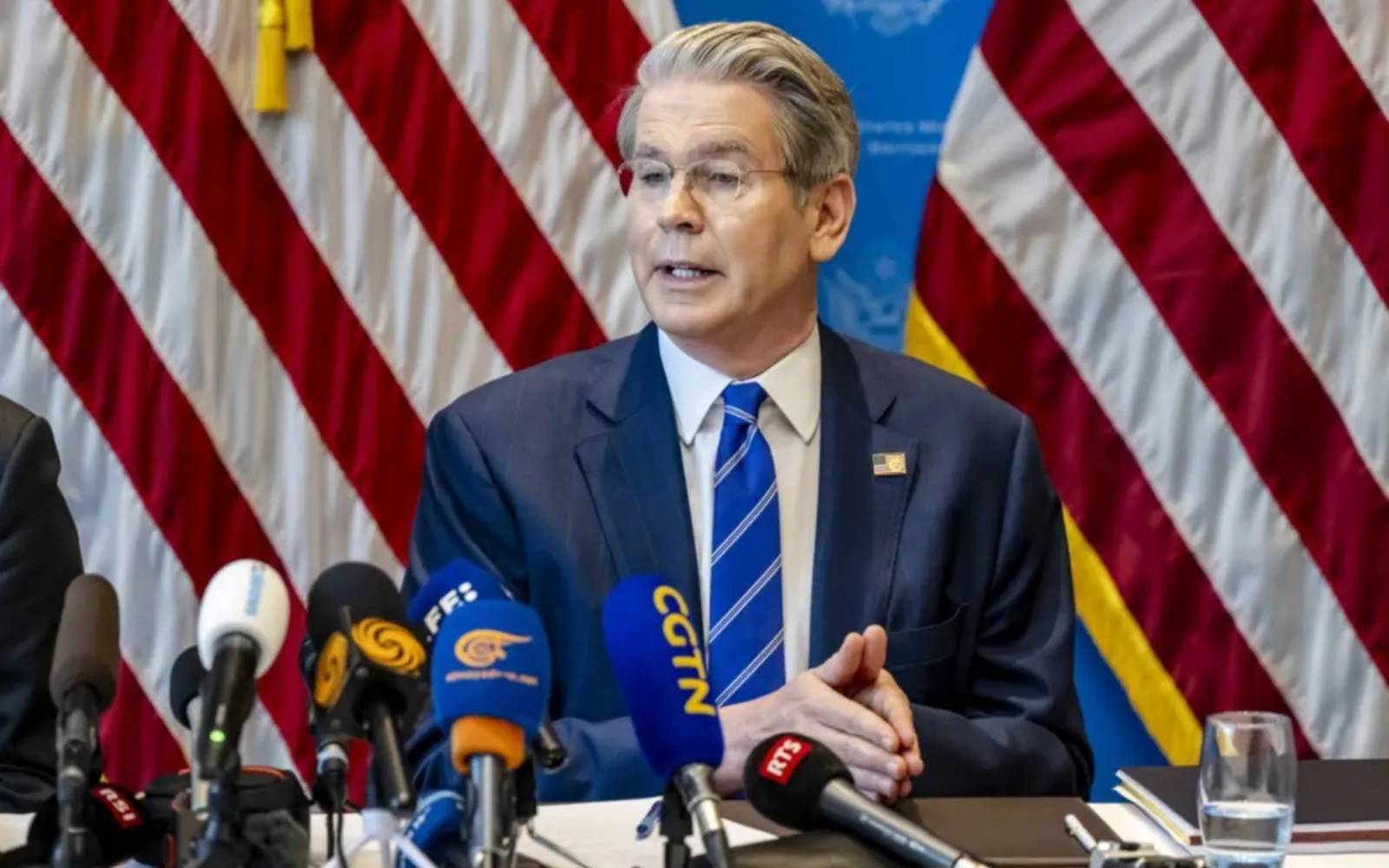 Trump says he could impose more tariffs on China over Russian oil