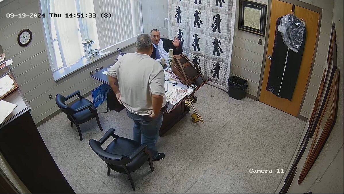 Footage shows moments before deadly shooting of Ky. judge