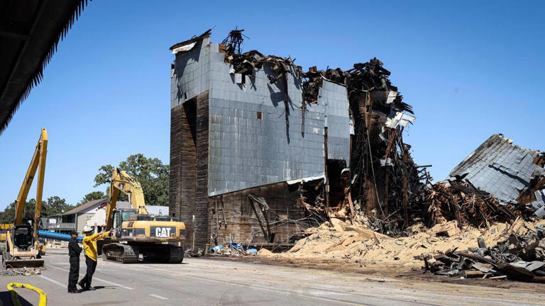 Templeton Feed & Grain fire, demolition closed part of downtown. What's ...