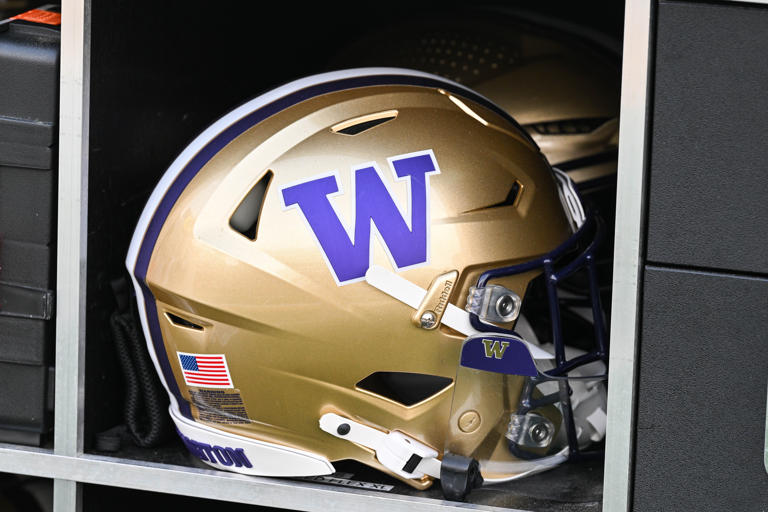 Washington lands four-star RB with blazing speed over Big Ten foes