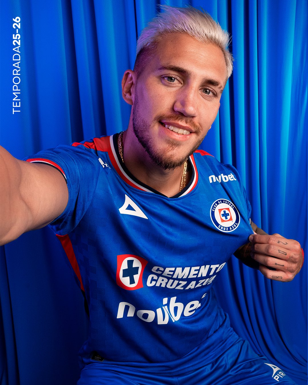 Cruz Azul presenta su nuevo uniforme para el Apertura 2025
