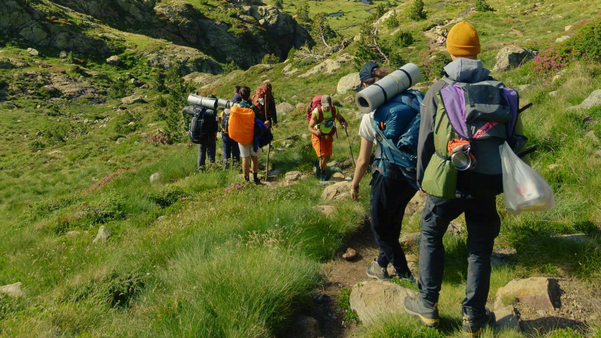 10 Hiking Essentials To Always Bring & 10 Unnecessary Items Weighing ...