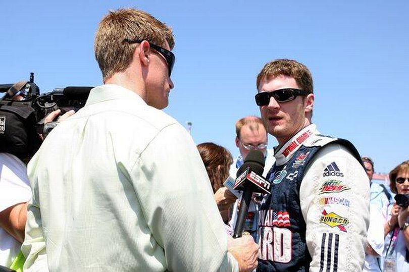 ESPN star Marty Smith to make NASCAR return this weekend