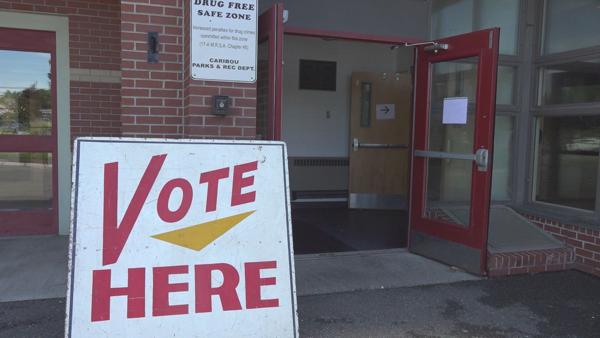 Polling places & opening times