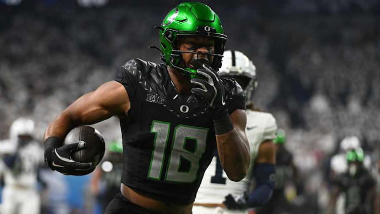 Oregon Ducks Tight End Kenyon Sadiq: Scary Breakout Candidate?