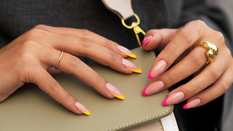 Manicure francés renovado: 4 diseños de uñas modernos y discretos para ...