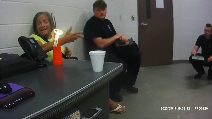 Mary Lou Retton Told Cops 'I'm West Virginia's 1st Daughter,' Arrest ...
