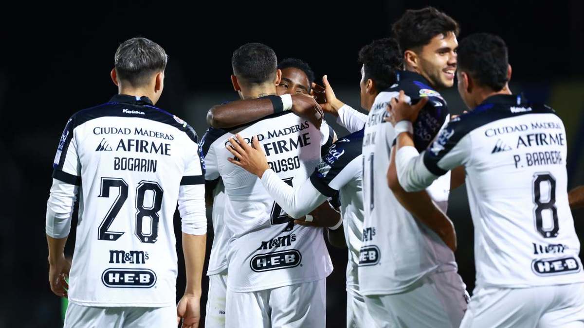 Querétaro celebra sus 75 años con nuevo escudo y uniforme conmemorativo