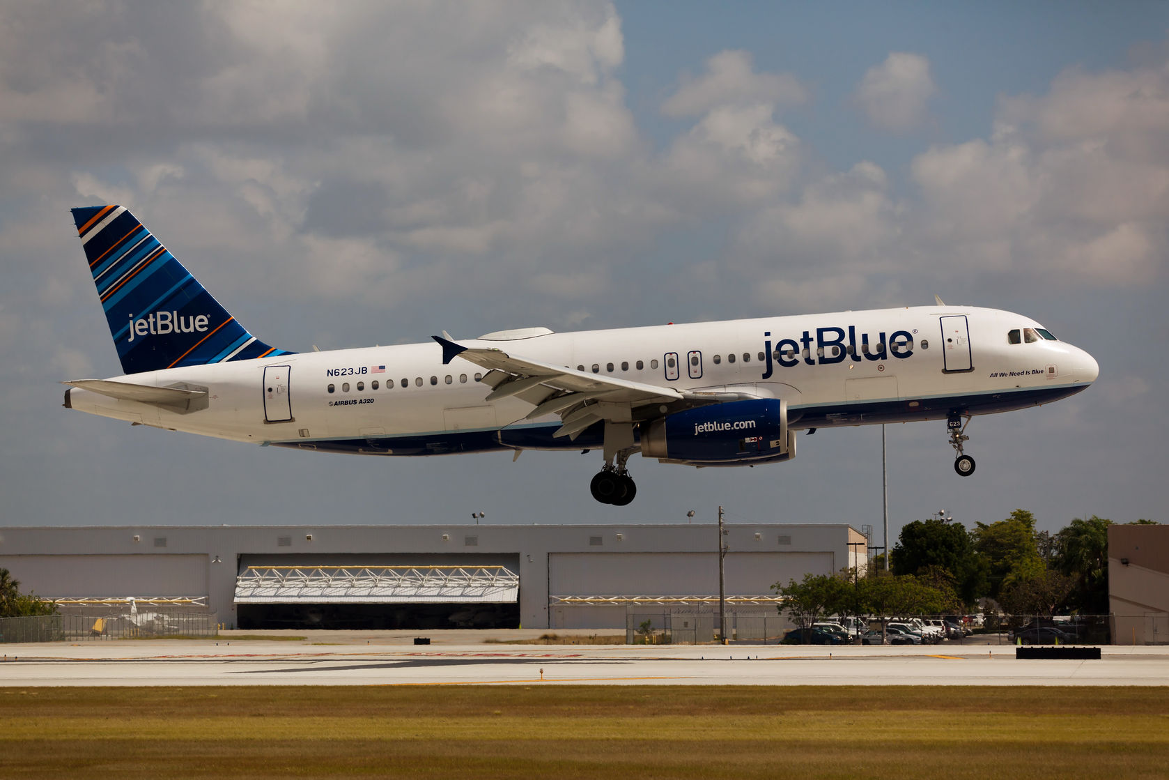 JetBlue Airways Corp Enhances Checked Bag Tracking With New Mobile Features