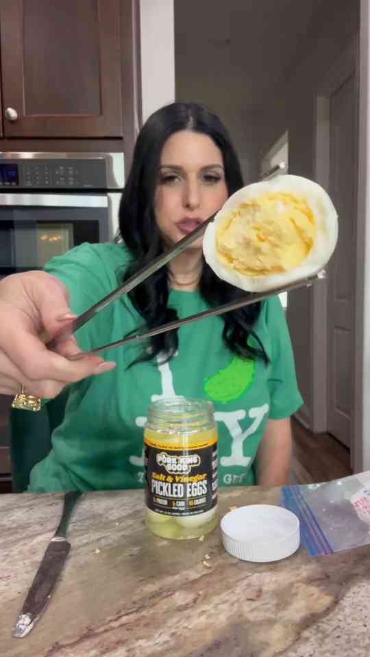 Trying Pickled Salt and Vinegar Eggs for the First Time