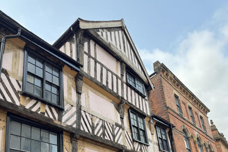 The Black Swan, Wakefield: The historic Yorkshire pub that was turned ...